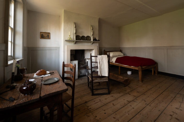 Life in the almshouses - Museum of the Home